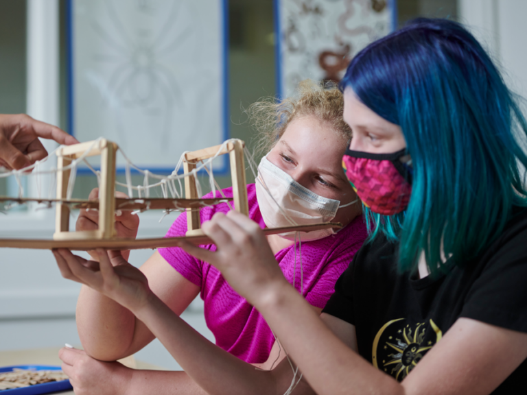 Opportunities for Teens – The Lawrence Hall of Science