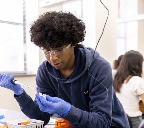 Teen Research Programs – The Lawrence Hall of Science